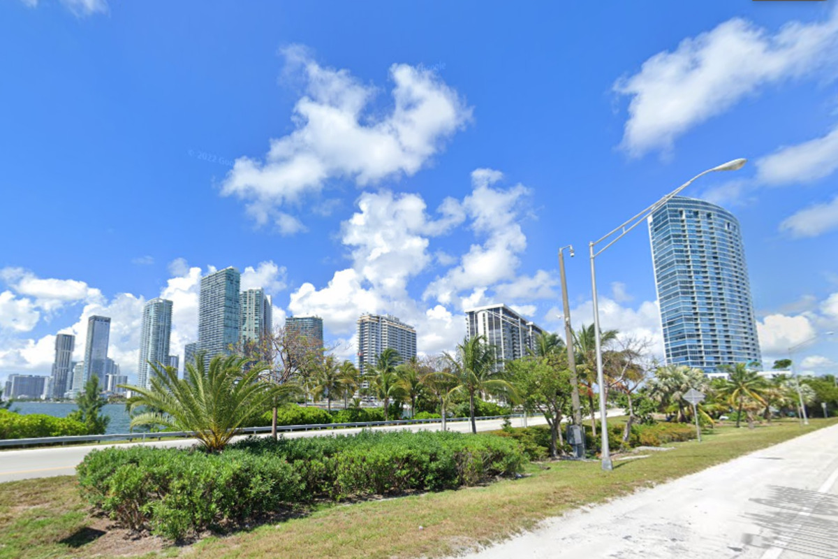 Miami Welcomes Pleasant Weekend Weather, Brief Warmth and Humidity to