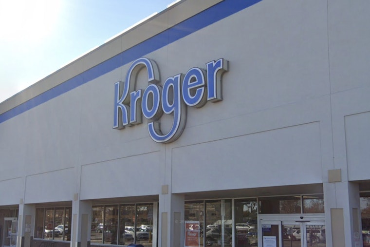 Michigan State Police and Kroger Deliver 200 Thanksgiving Meals to