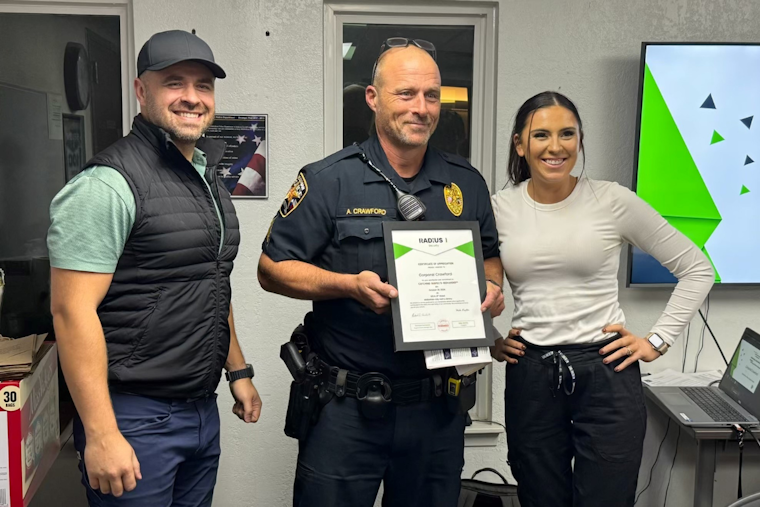 Midlothian Officers Honored with Plaques for Prompt Capture of