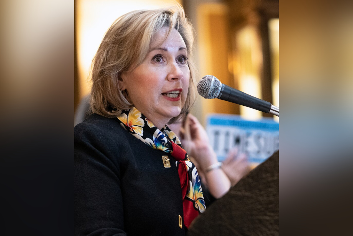 Minnesota First Lady Gwen Walz Joins Campaign Blitz in Grand Rapids