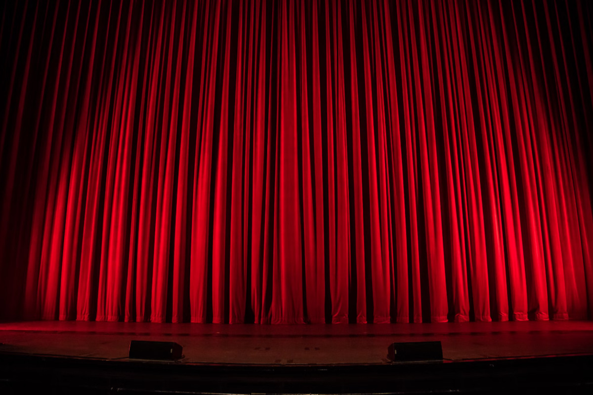 Off-Broadway Shows Steal the Spotlight with Innovative Appeal as