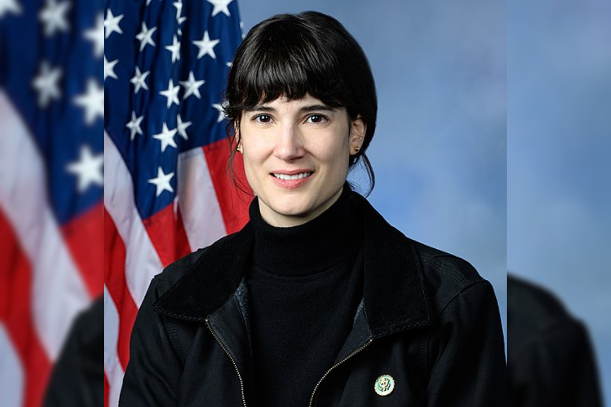 Rep. Marie Gluesenkamp Perez Takes Initial Lead in High-Stakes 3rd