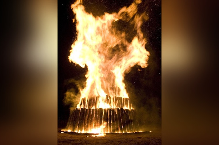 Texas A&M Commemorates 25th Anniversary of Fatal Bonfire Collapse,