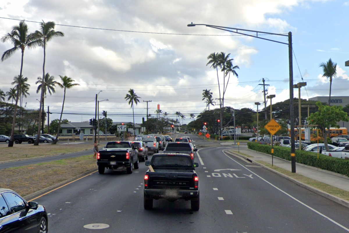 Traffic Advisories Issued for Lahaina as Modular Homes Transported to