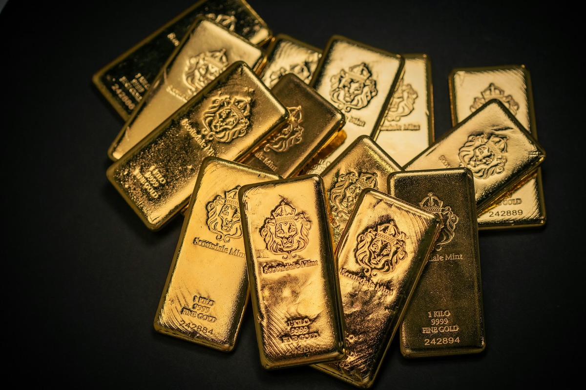 Wisconsin Scam Victims Lose $13 Million in Gold Bar Scheme; Courier Wisconsin Scam Victims Lose $13 Million in Gold Bar Scheme; Courier