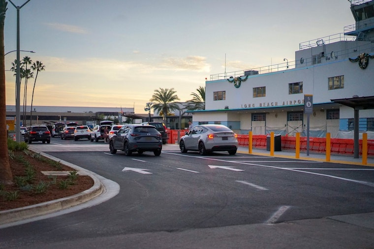 Long Beach Airport Gears Up for Holiday Rush Amidst Construction,