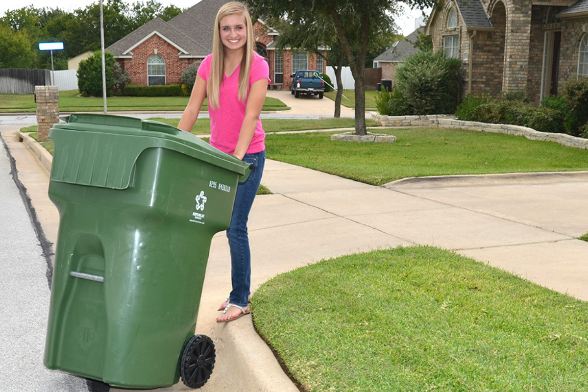 Arlington Adjusts Garbage and Recycling Collection Schedule for