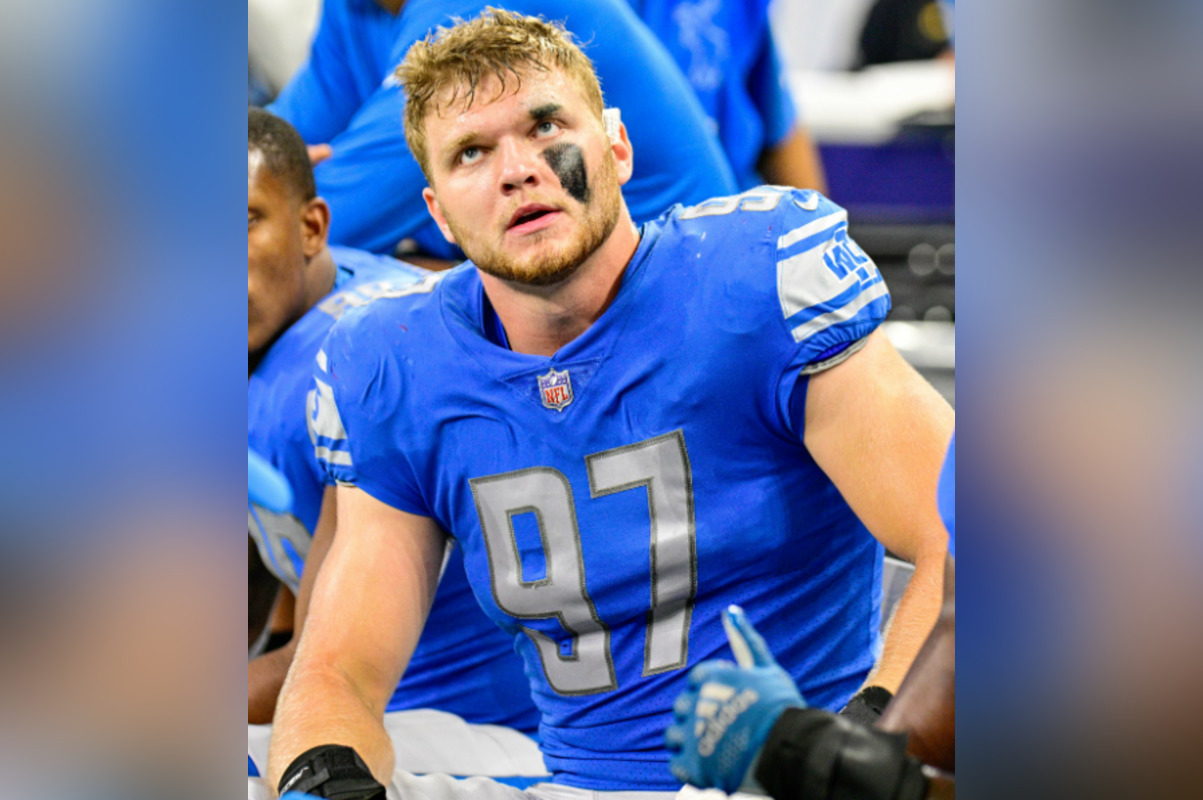 Detroit Lions' Aidan Hutchinson Vows Super Bowl Return Amid Injury