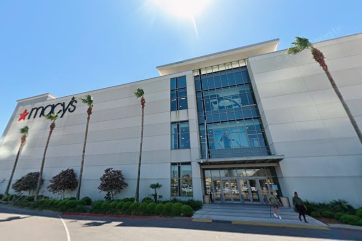 Fatal Crash in New Orleans After Shoplifting Chase from Lakeside Mall