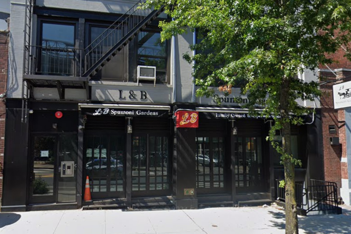 Iconic L&B Spumoni Gardens Finally Opens in Dumbo Amidst Great Fanfare