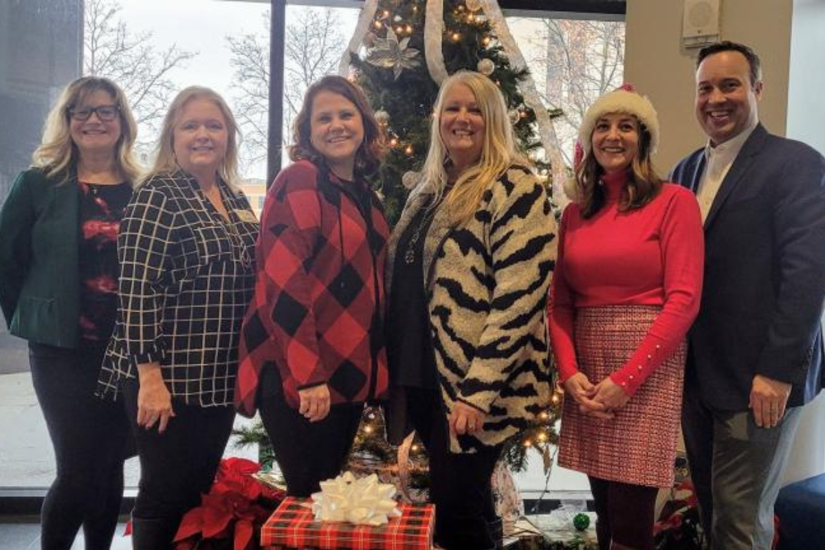 Macomb County Boosts Local Economy with $1,000 Grants to Ten