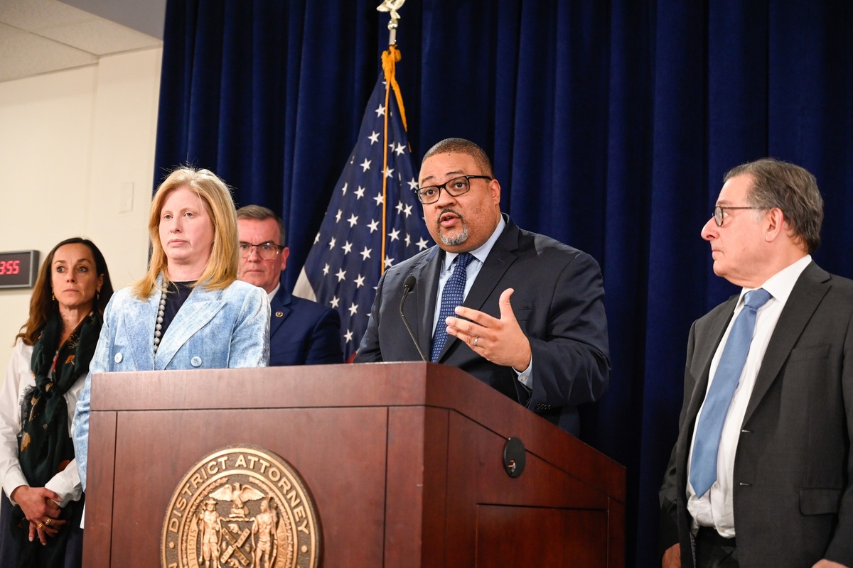 Manhattan Terror on Trial, Alleged Assassin Indicted for CEOs Midtown