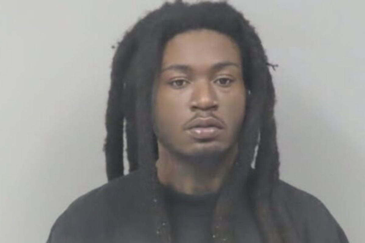 Manhunt Underway in St. Louis as Authorities Search for Dangerous