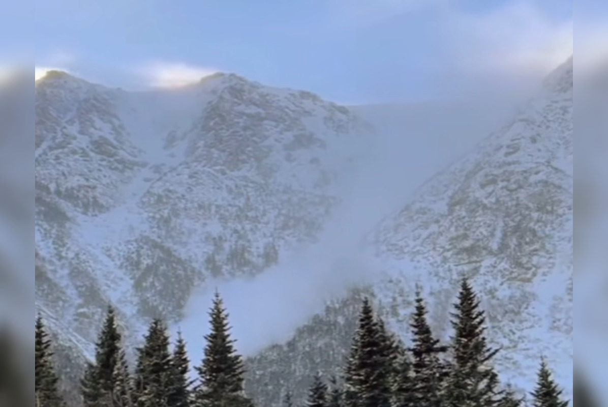 Mount Washington Hit by Large Avalanche, Authorities Urge Caution and