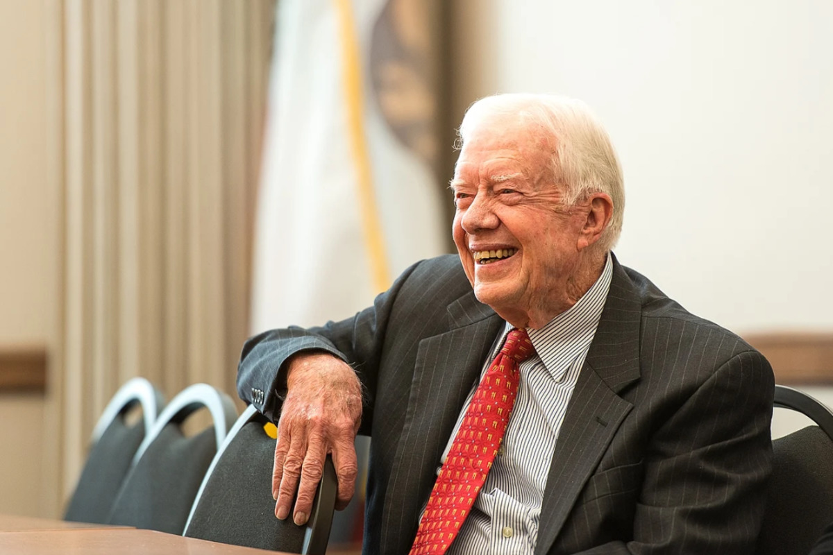 Oregon Flags at Half-Staff in Tribute to Jimmy Carter as Governor