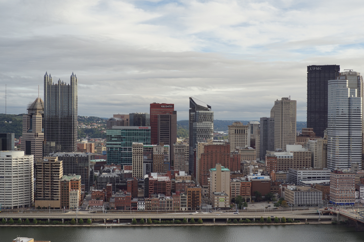 Pittsburgh to Experience Unseasonable Warmth, with Sun Breaks and Rain