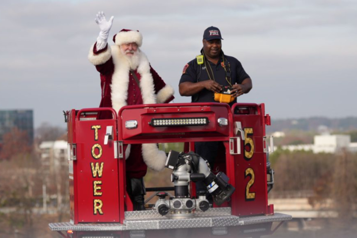 Sandy Springs Firefighters Elevate Holiday Cheer with Rappel Drills at
