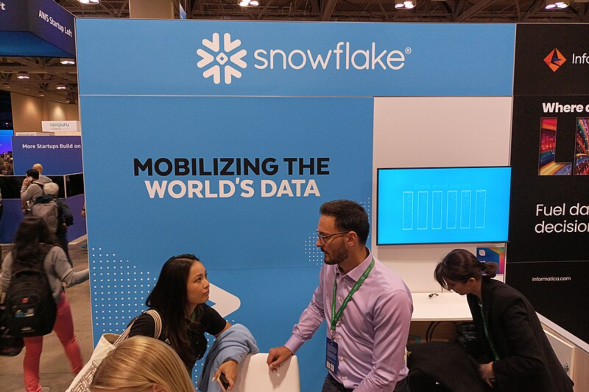 Snowflake Inc. Defies Trends with Major Office Expansion in Menlo