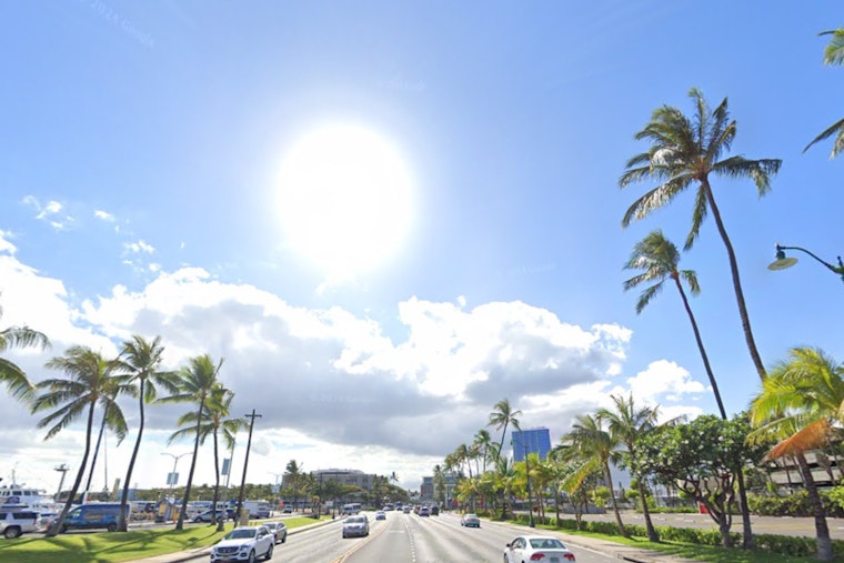 Stable Conditions and Light Showers Ahead for Honolulu, Cold Front