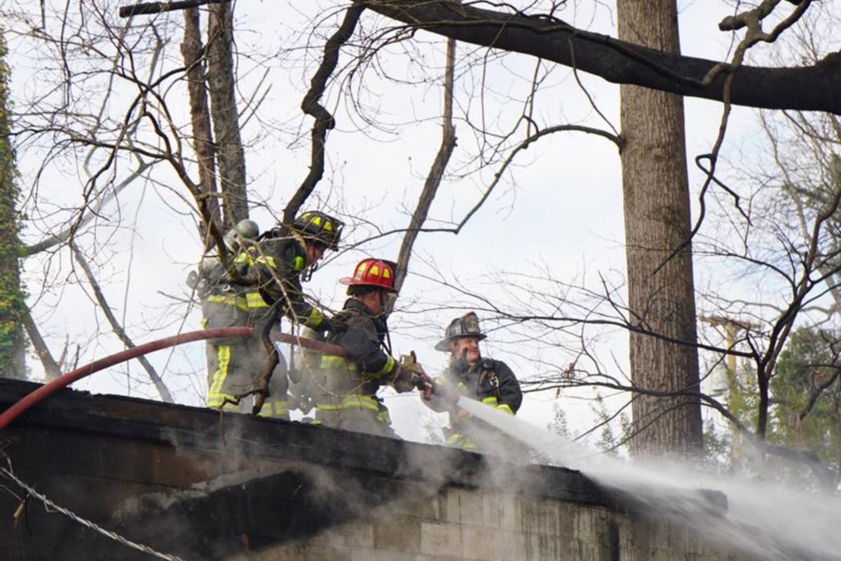 Statesville Fire Department Rapidly Subdues Massive Blaze Downtown, No