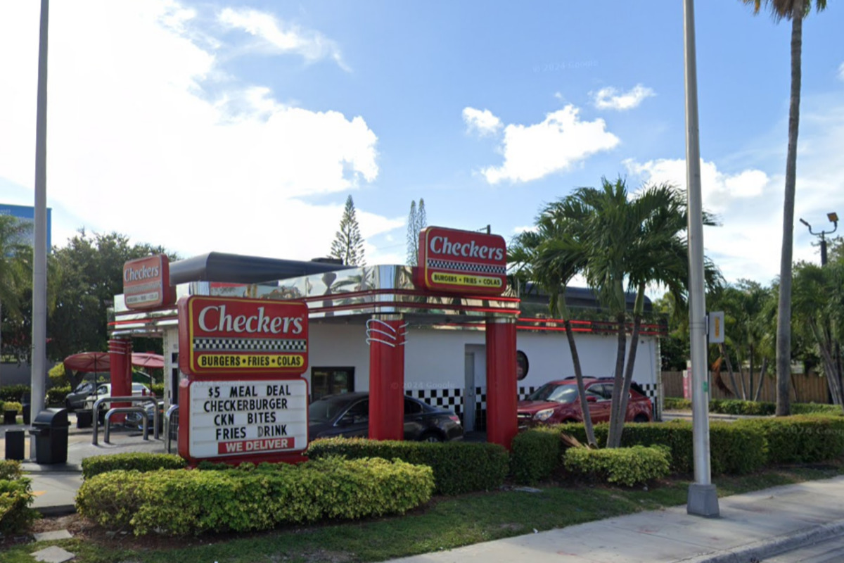 Stolen Rolls Royce Smashes into Fort Lauderdale Checkers, Suspect