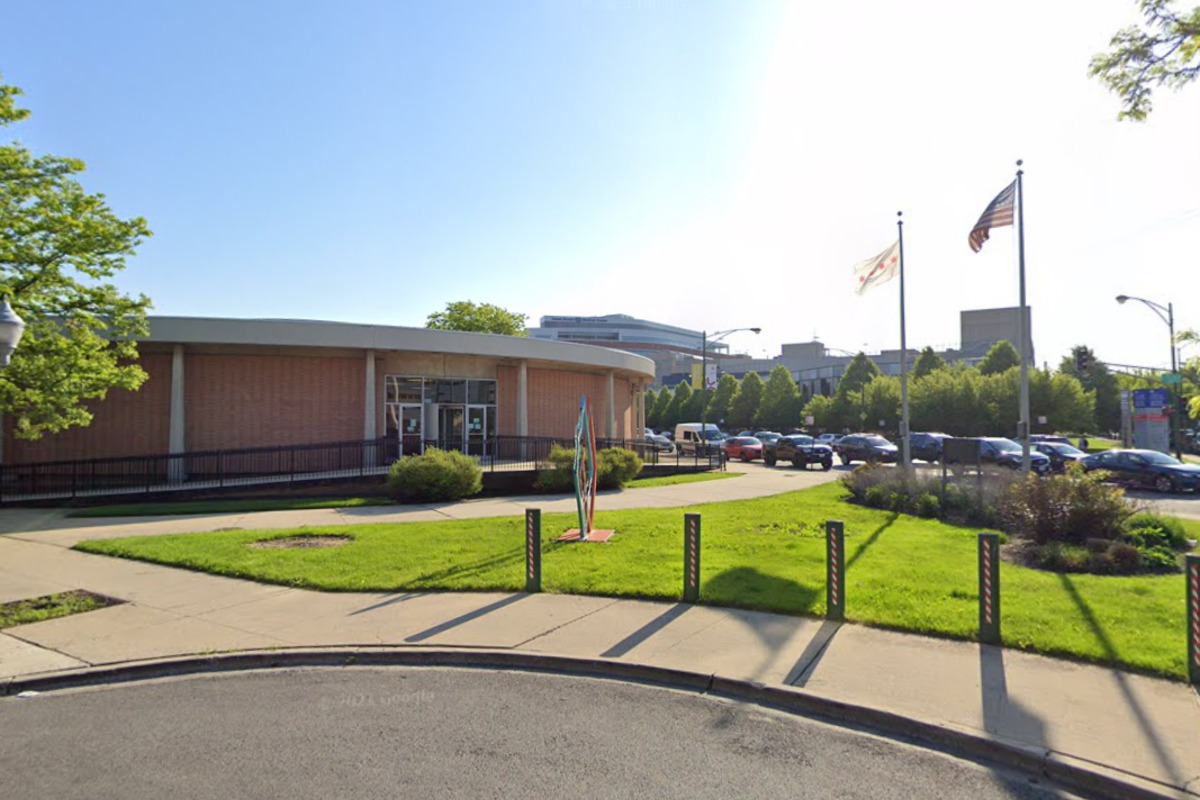 CDC Considers Ditching 5-Day COVID Isolation Rule; New Strategy Leaves