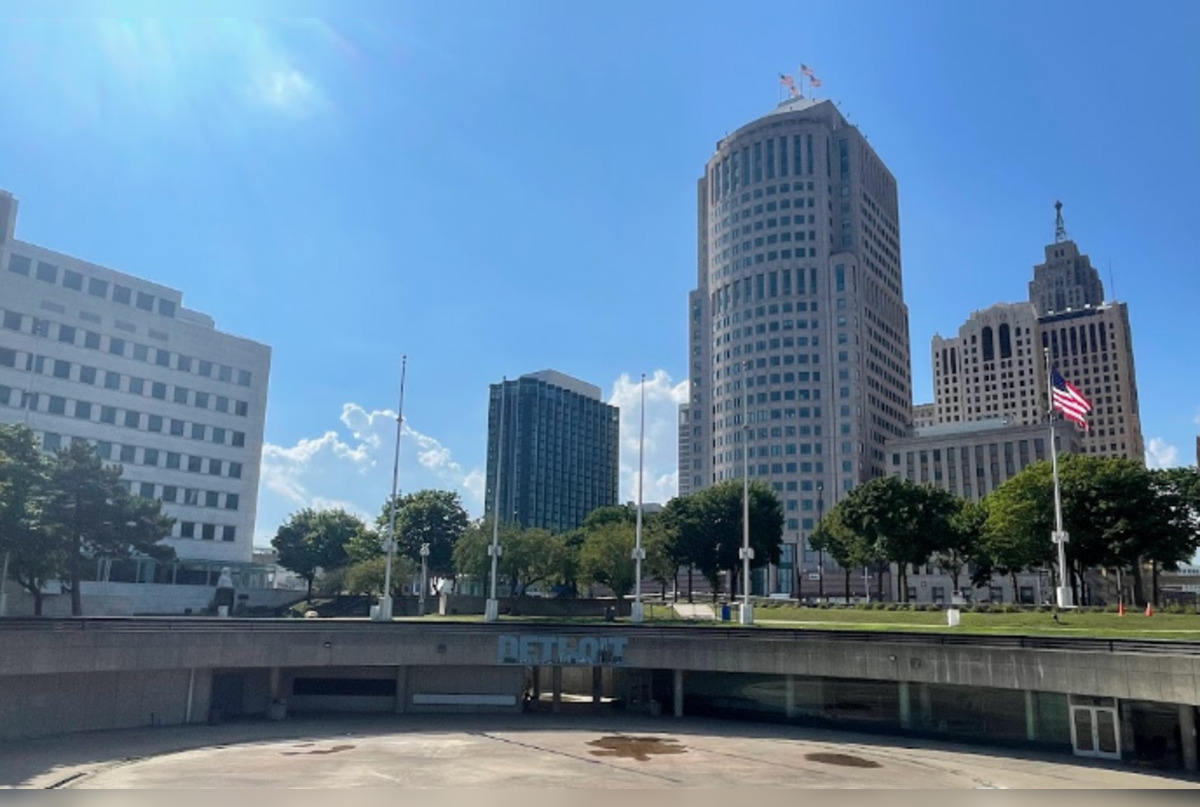 Detroit Residents to Experience a Mild Mix of Sun and Clouds with