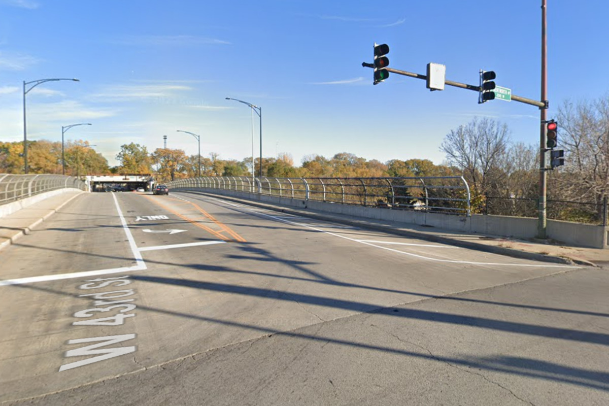 Four Critically Hurt in South Side Chicago Collision, Cause Under