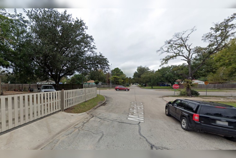 Houston Community Mourns Victim after Deadly Blaze on Midfield,