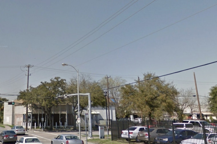 Houston Prepares for Windy, Sunny Sunday with No Severe Storms