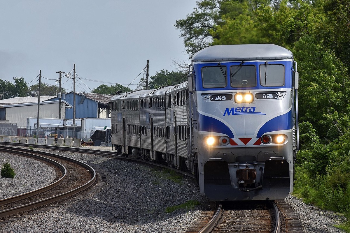 Metra Apologizes as Ventra App Failures Complicate Ticket Purchases