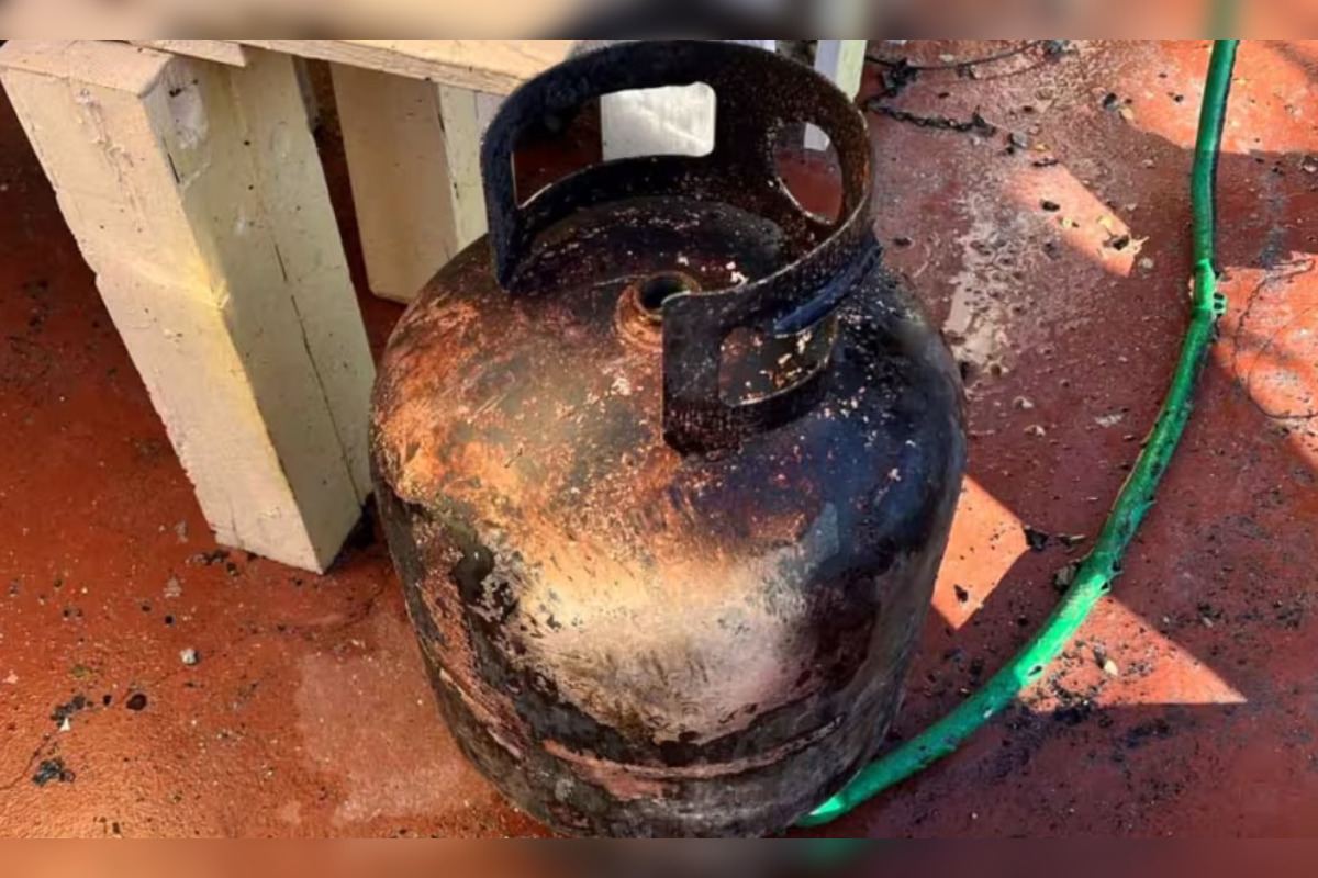 Miami's Flagami Neighborhood Blaze Displaces Eight, Propane Tank