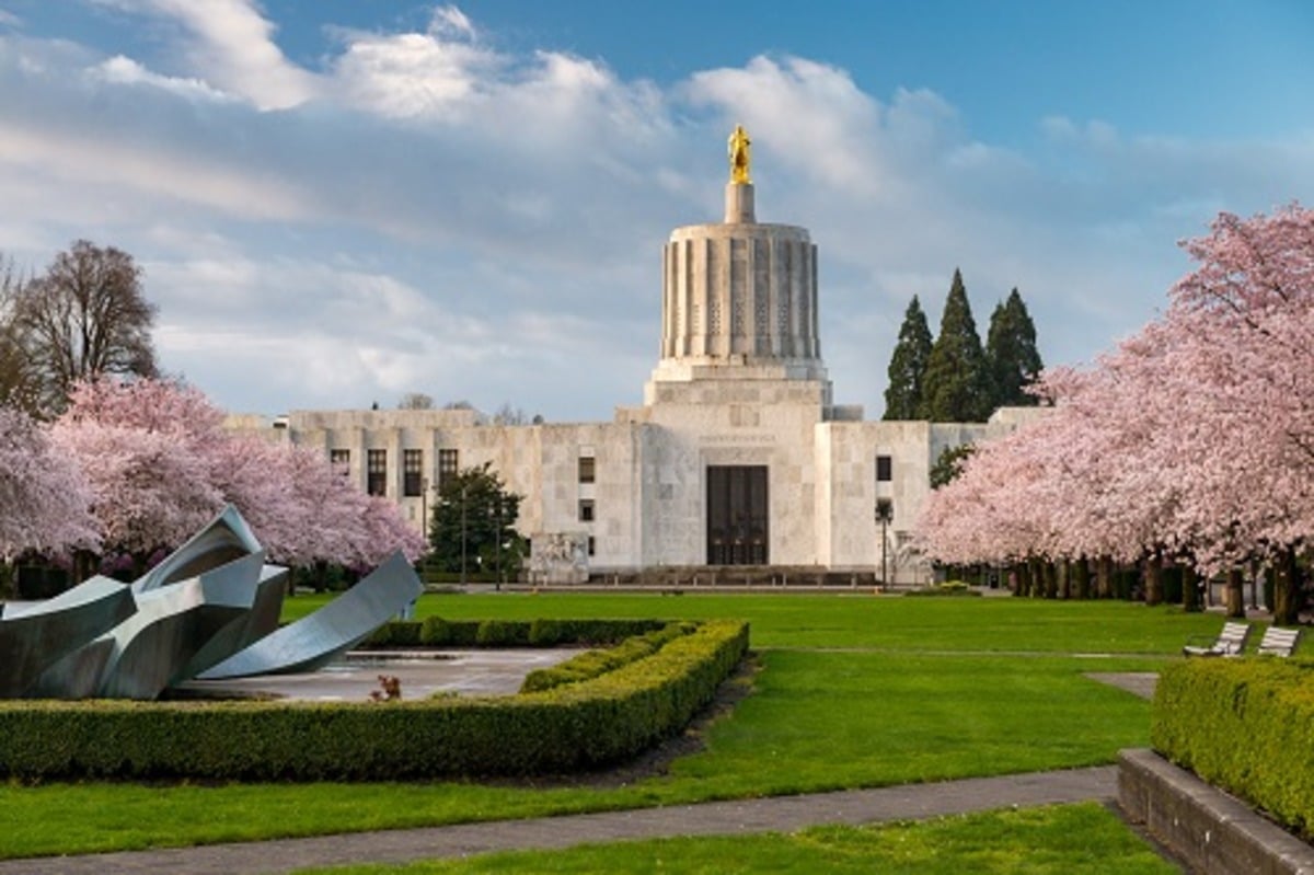 Oregon Secretary of State's Office Marks 10 Years Supporting Small