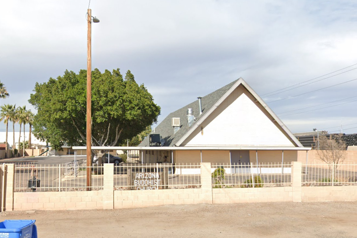 Phoenix Firefighters Heroically Shield Buddhist Temple from Blaze at