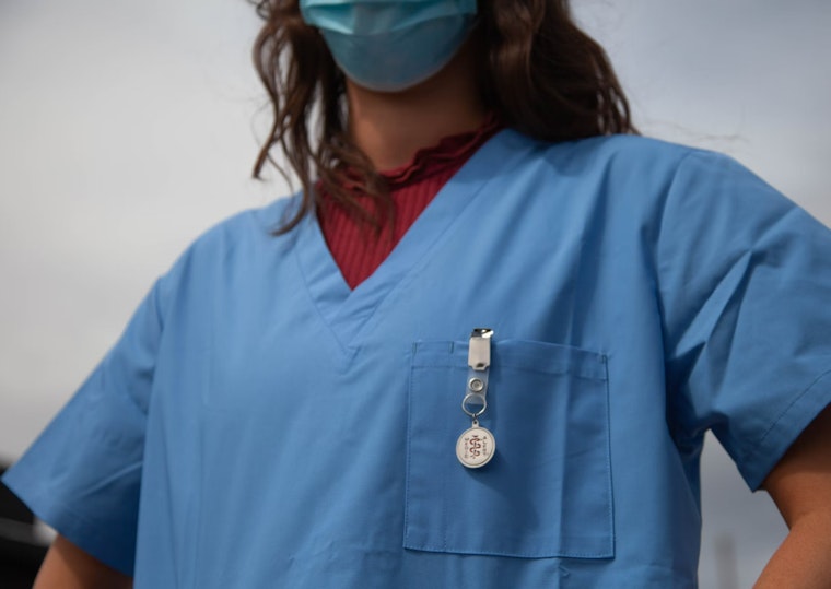 Phoenix Nurse Accused of Orchestrating $129K Fraud in Arizona's ESA