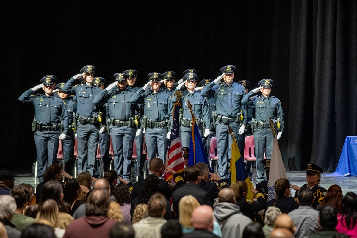 Saint Paul Police Department Welcomes 20 New Officers From Academy