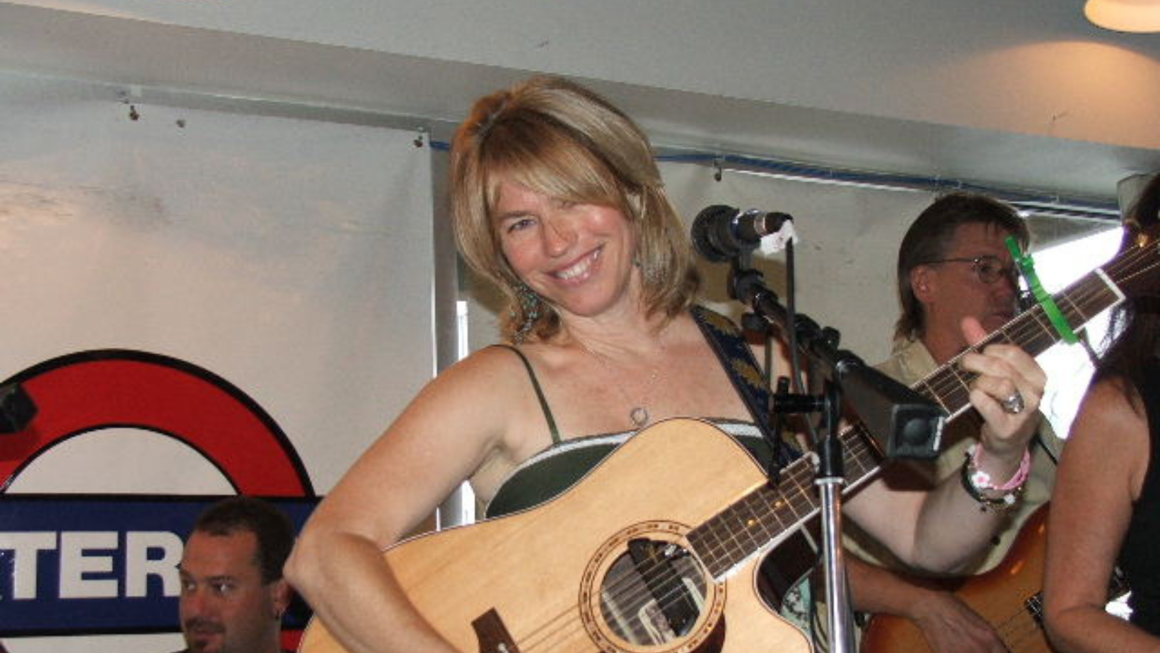 Sara Hickman Set to Serenade at Lewisville Grand Theater in Black Box