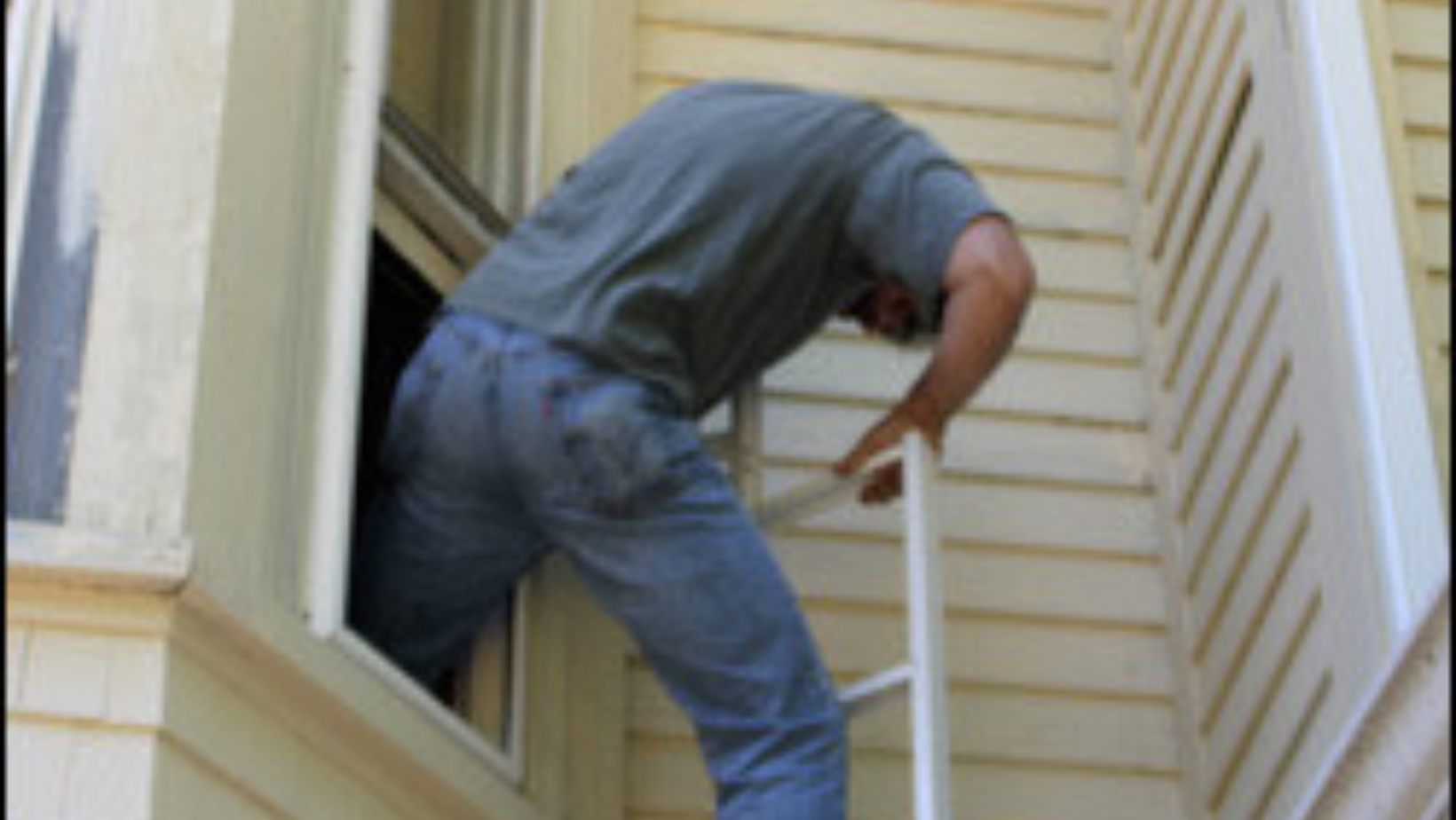 Shelby Township Police Issue Alert on Ladder-Using Burglars Targeting