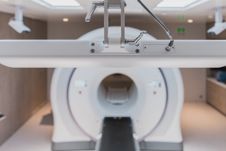 SimonMed Imaging Accused of Negligence After Alleged Overdose and MRI