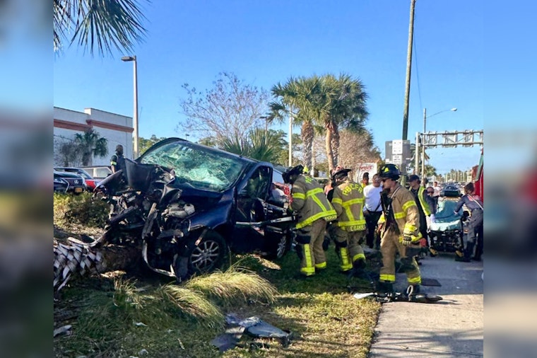Three Hospitalized After Violent Collision with Tree in West Palm