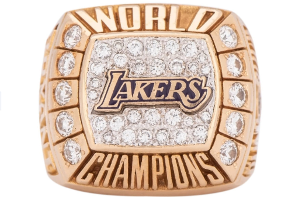 Bid Like A Champ, Kobe Bryant's First Lakers NBA Ring on Auction