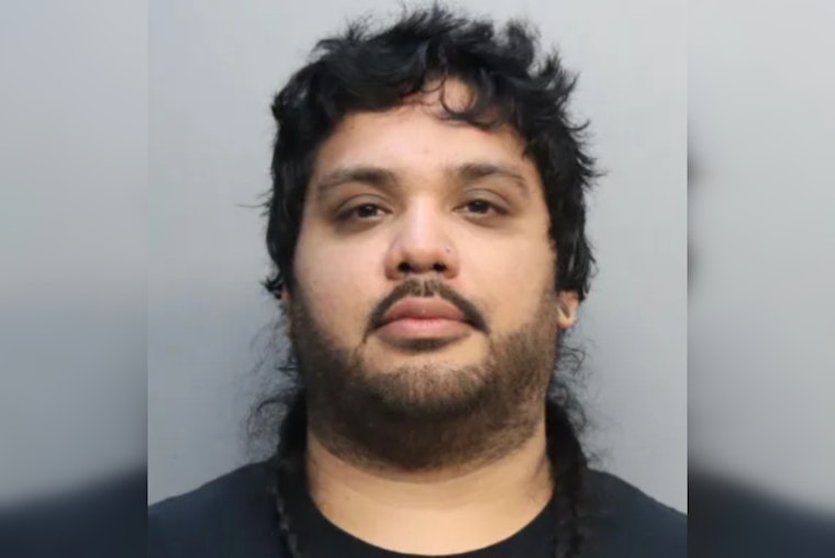 Florida Man Accused of Attempting to Meet with Minor, Arrested With