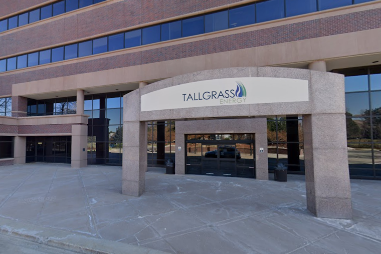 Former Tallgrass Energy Director and Associates Charged by SEC for