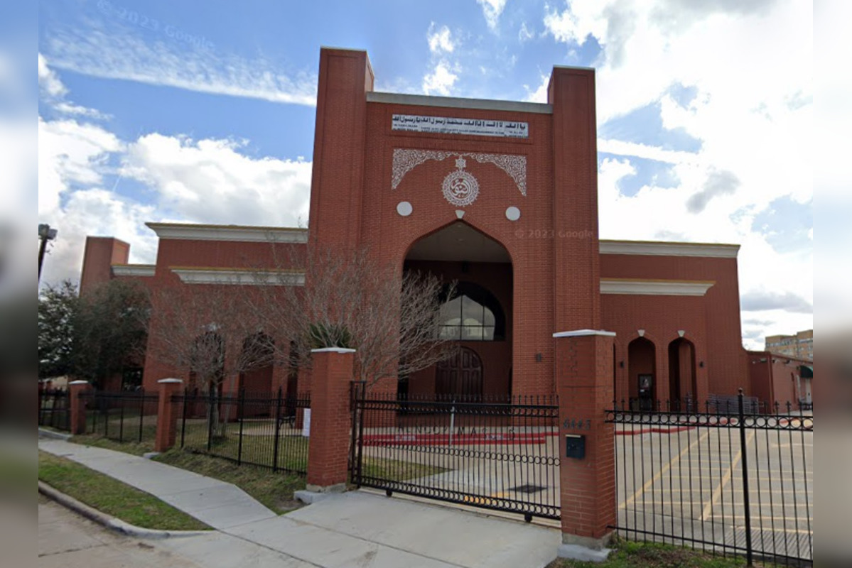 Houston Mosque Struck by Stray Bullets During Nearby Shooting as