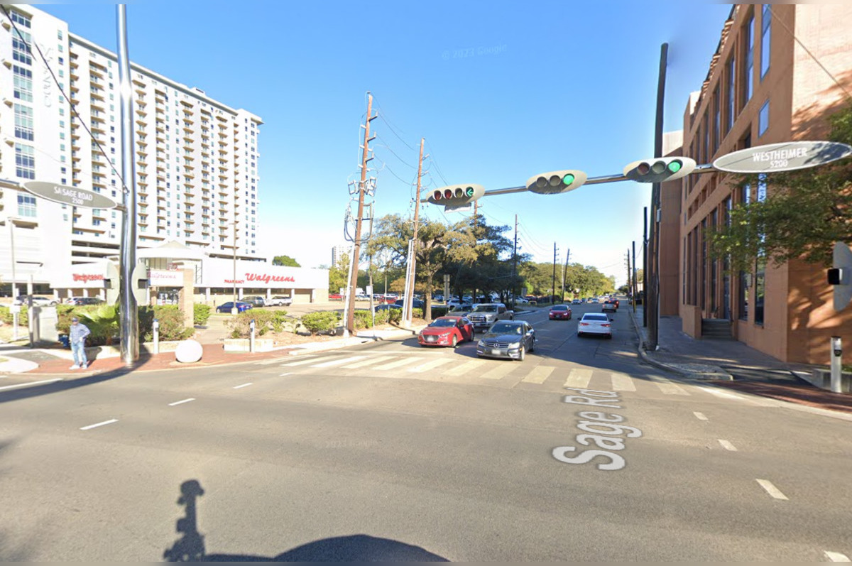 Houston Police Probe Fatal Pedestrian Strike in Galleria Area, Driver