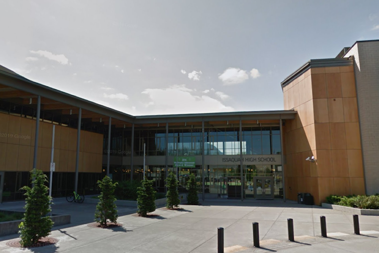 Issaquah High School Employee Inadvertently Assaulted During Student