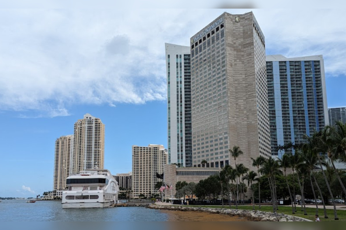 Miami Anticipates Mixed Weather with Sun, Showers, and Warm