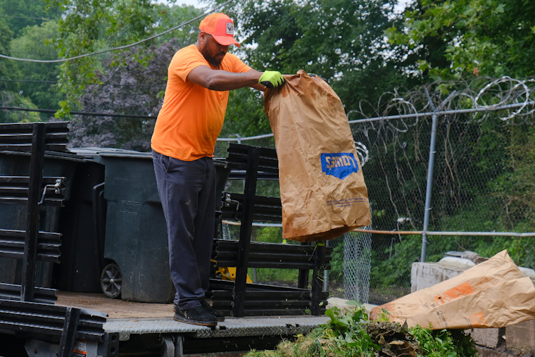 Philadelphia Expands Community Compost Network, Opens Applications for
