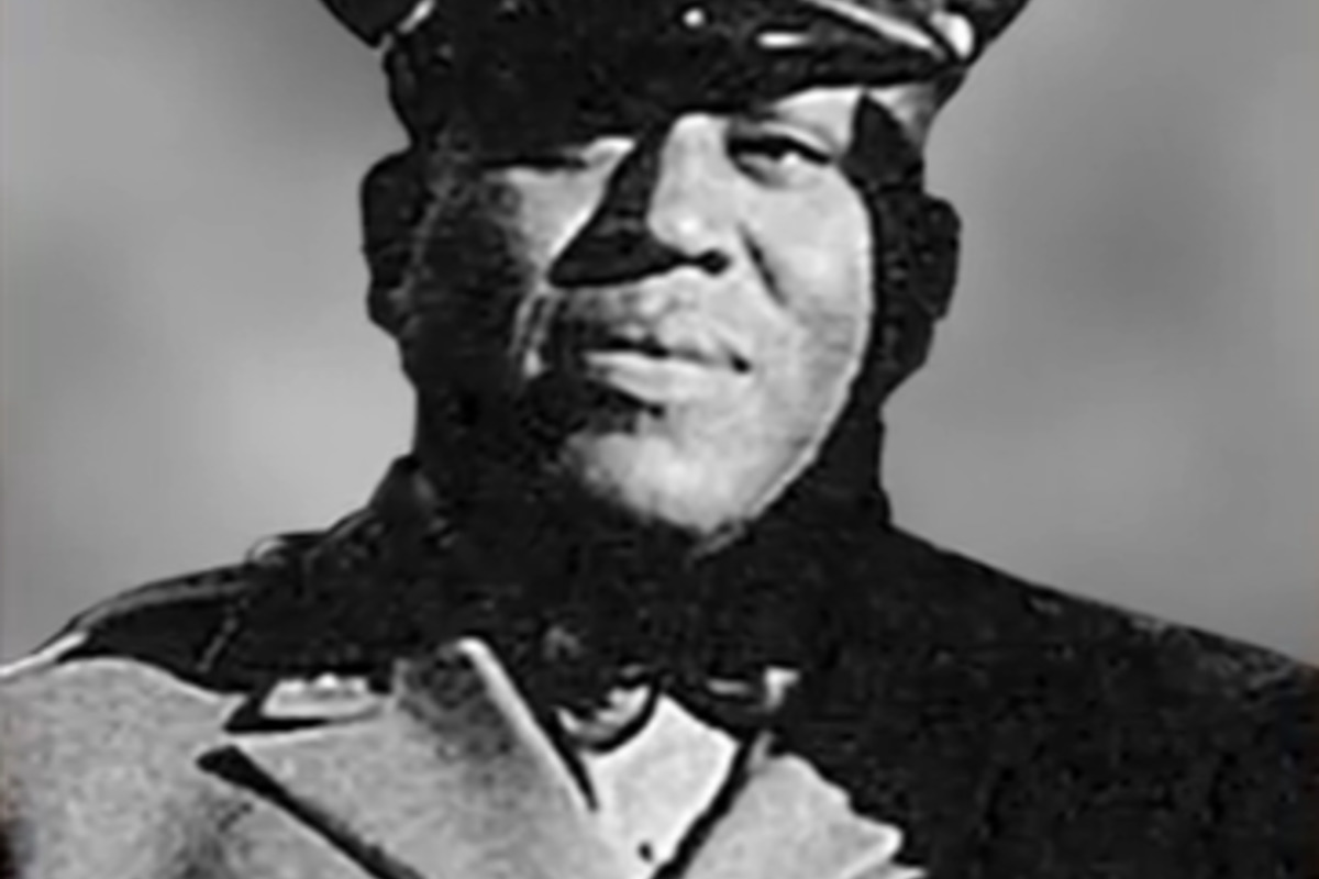 Phoenix Police Honors Officer Johnson Posthumously, Correcting