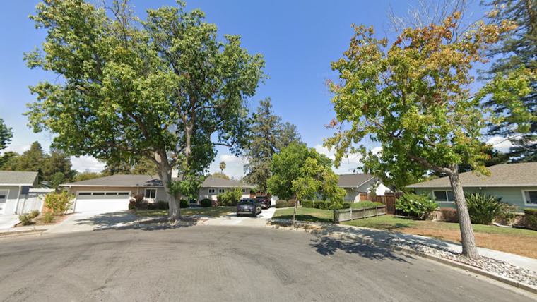 Redwood City Police Safely Defuse Situation with Suicidal Man and